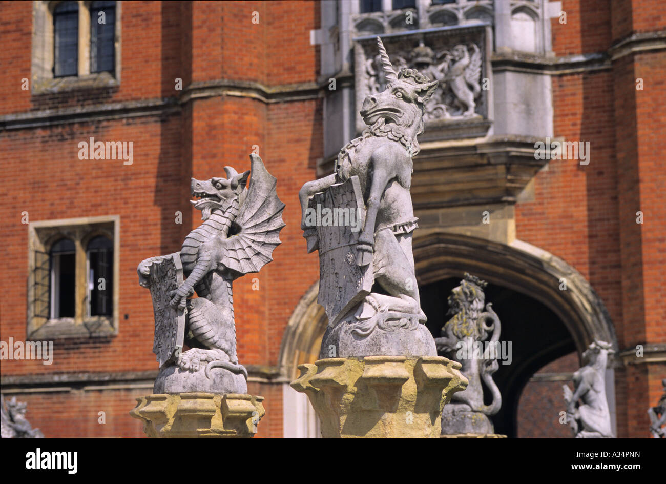 Unicorn and dragon statues, Hampton Court, East Molesey, Surrey, UK ...