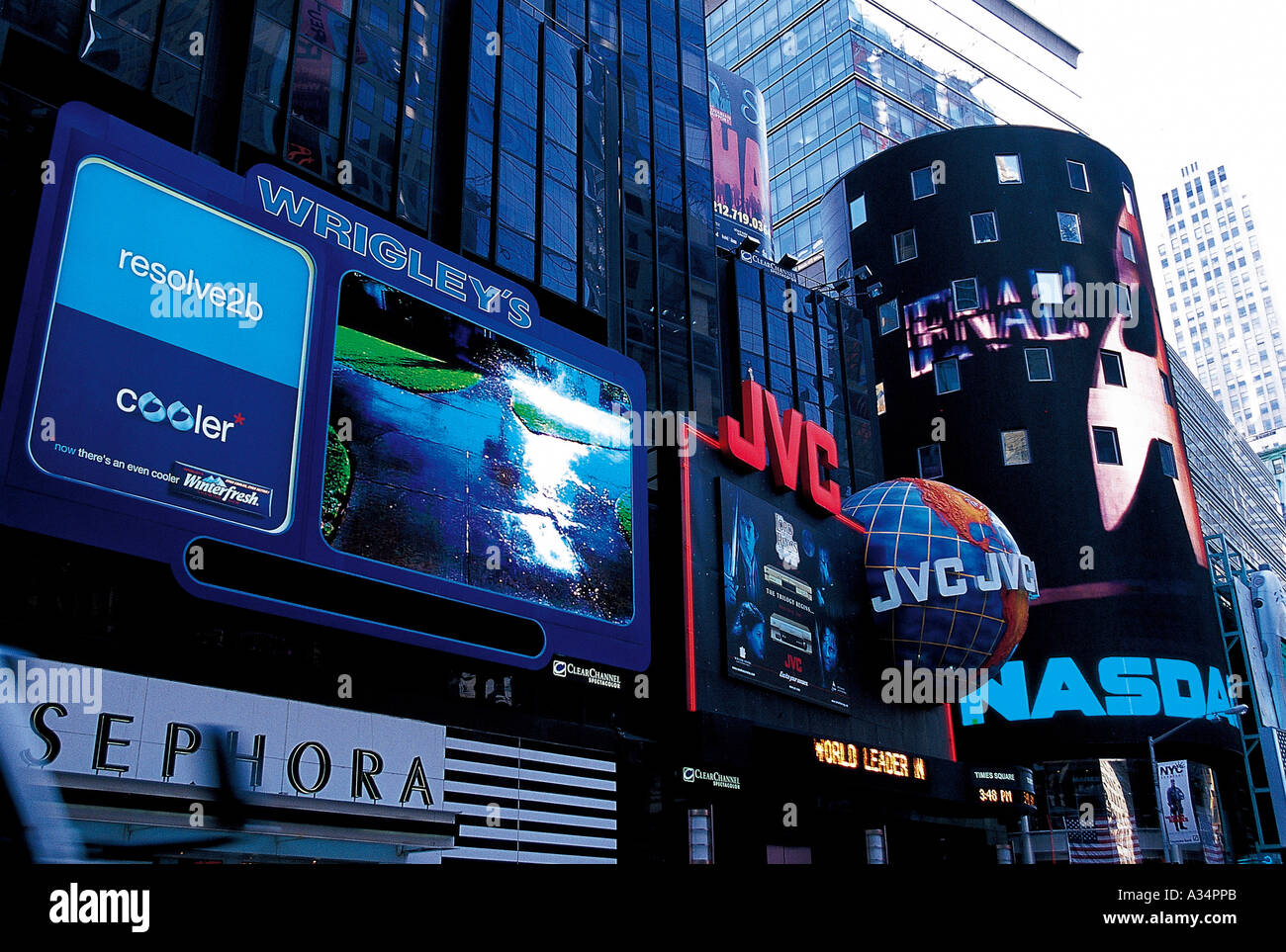 Broadway sign lit up hi-res stock photography and images - Alamy