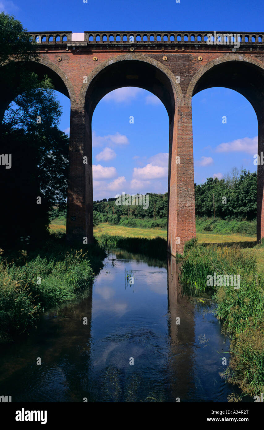 Darent river hi-res stock photography and images - Alamy