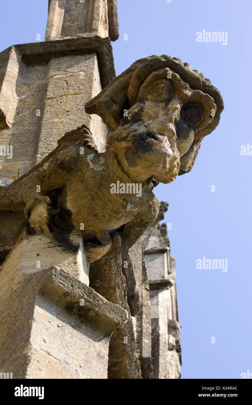 Weathered gargoyle acid rain st hi-res stock photography and images - Alamy