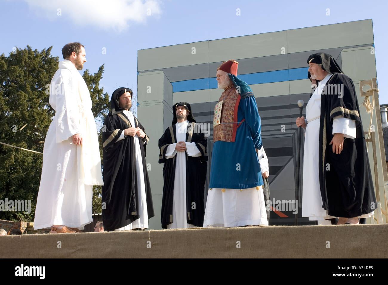 Chief priest jesus hi-res stock photography and images - Alamy