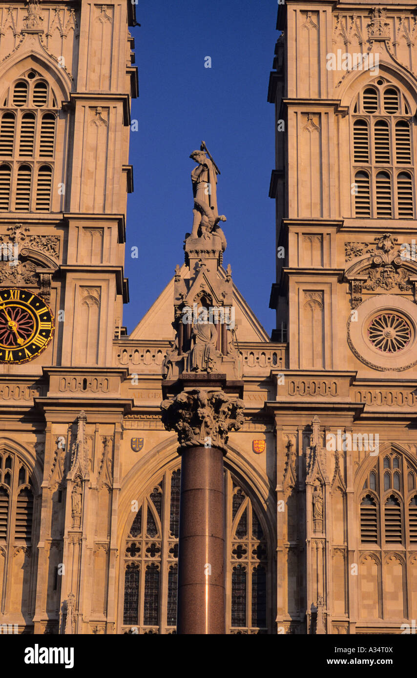 Westminster abbey west front hi-res stock photography and images - Alamy