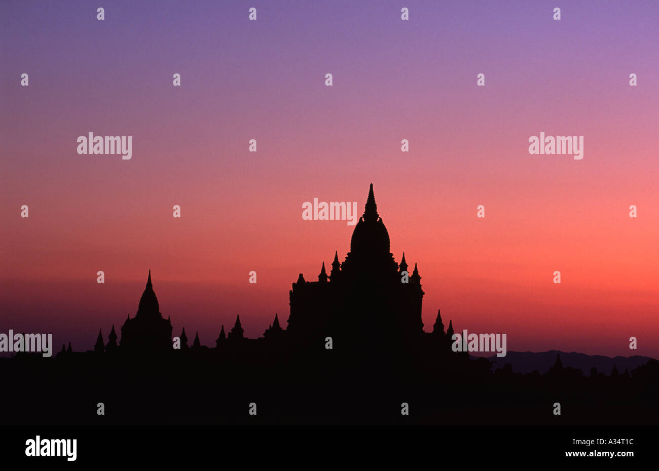 Sunset over temples of Bagan Myanmar Stock Photo - Alamy