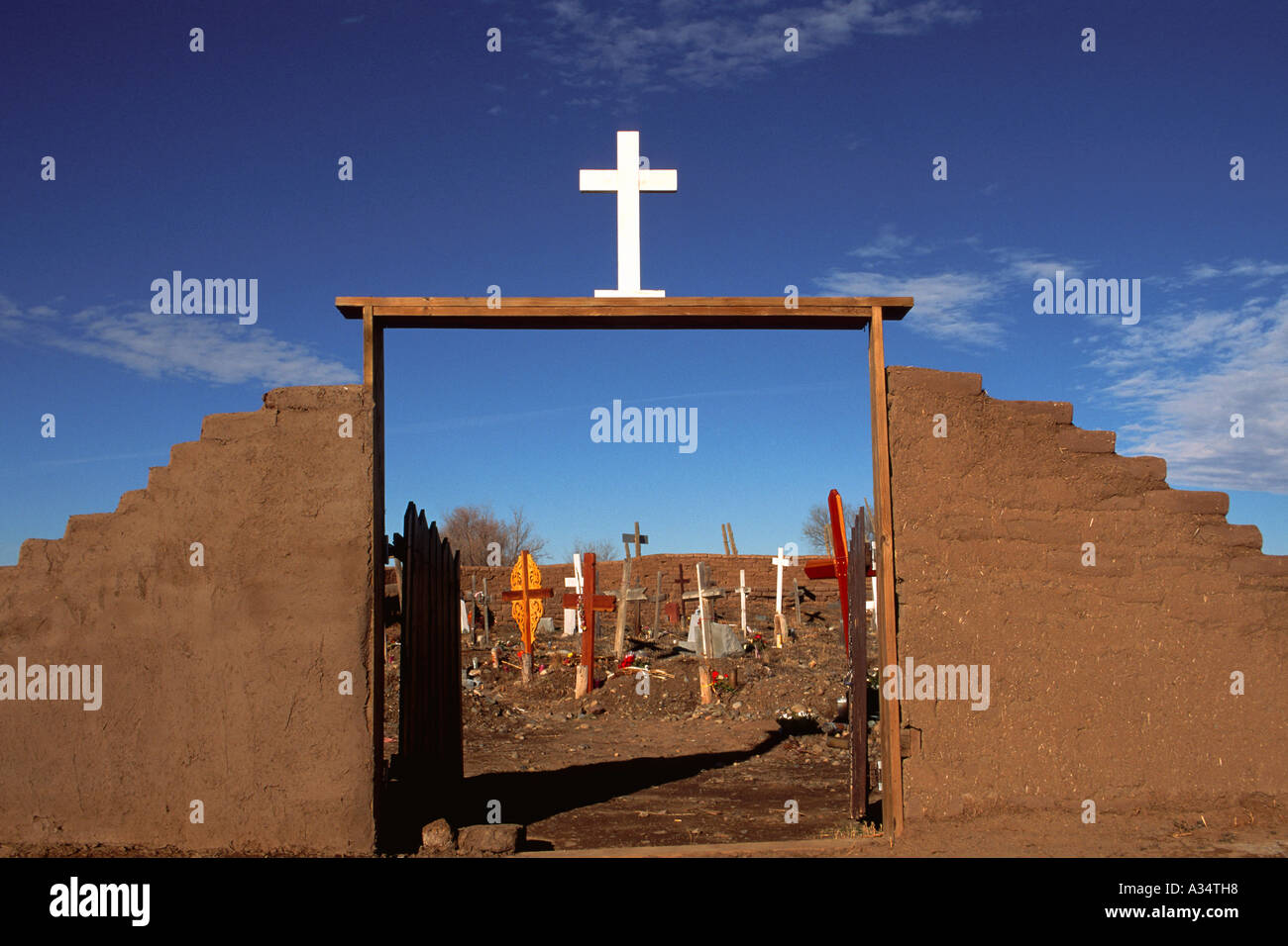 Native cemetery taos new mexico hi-res stock photography and images - Alamy