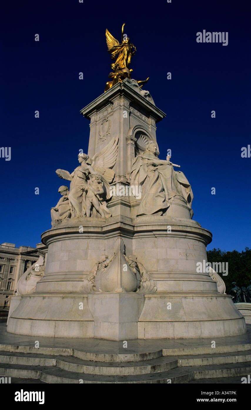 Victoria Memorial, Buckingham Palace, City of Westminster, London, UK Stock Photo - Alamy