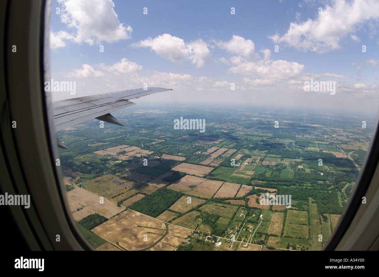 Airplane window view hi-res stock photography and images - Alamy