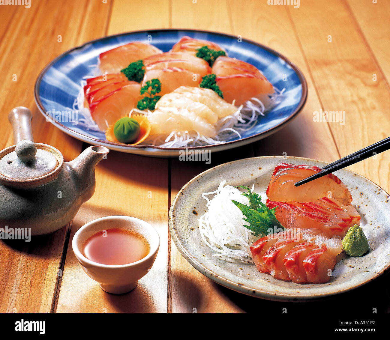 Gold bream hi-res stock photography and images - Alamy