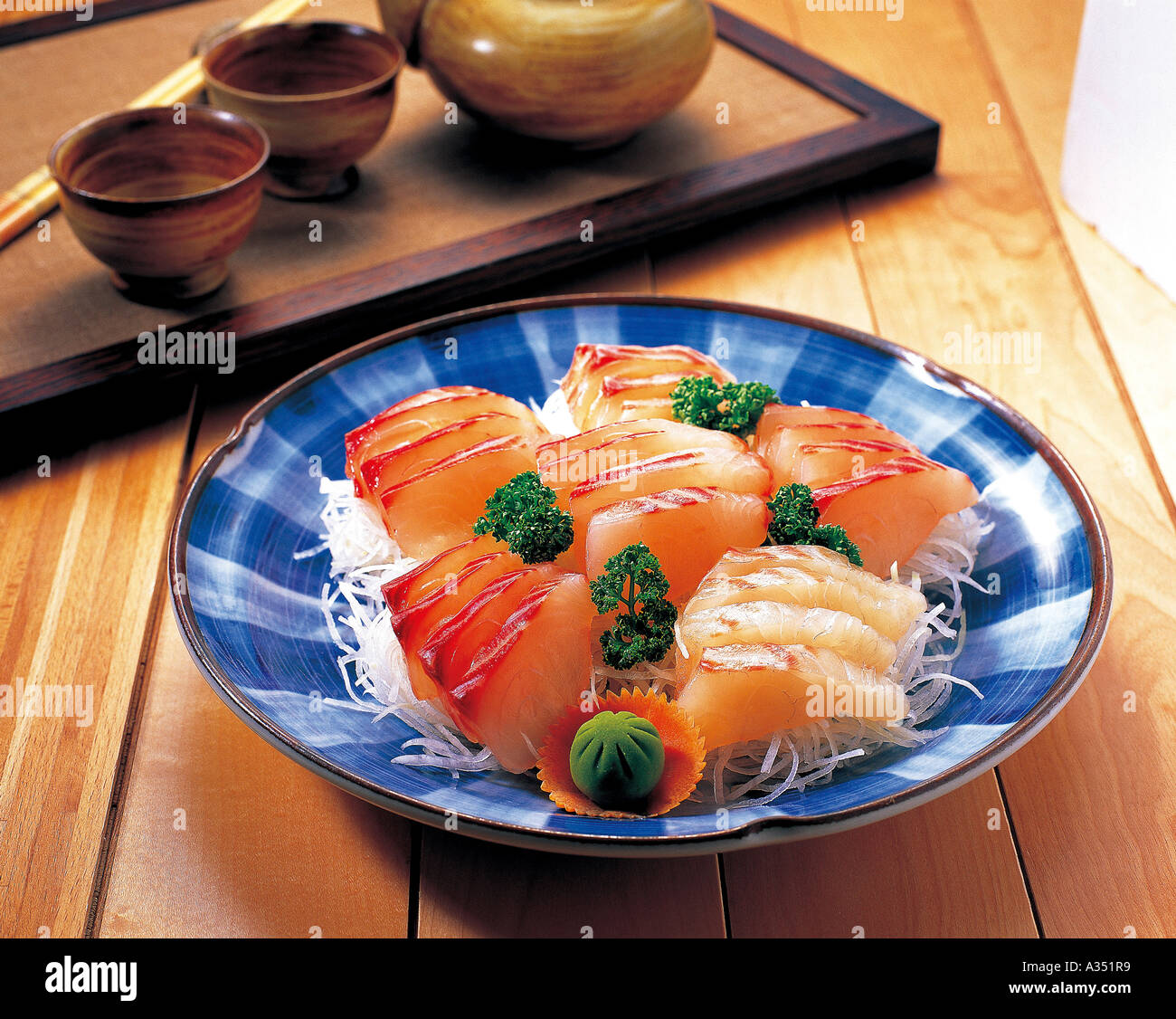 Gold bream hi-res stock photography and images - Alamy