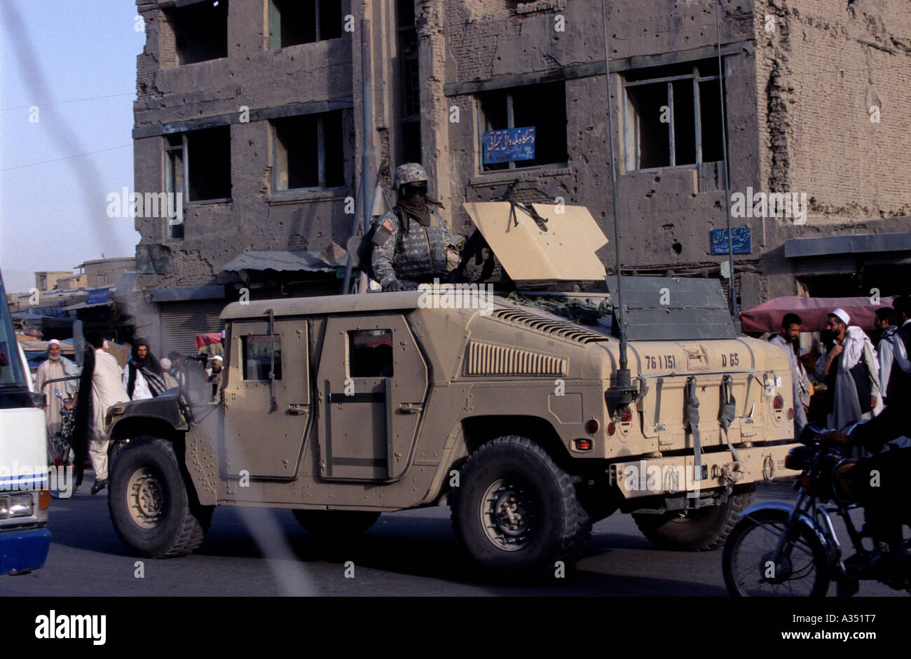 American soldiers patrolling streets hi-res stock photography and ...