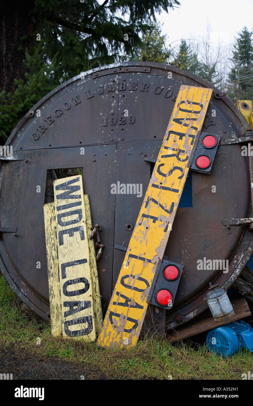 Oversize and Wide Load sign Stock Photo - Alamy