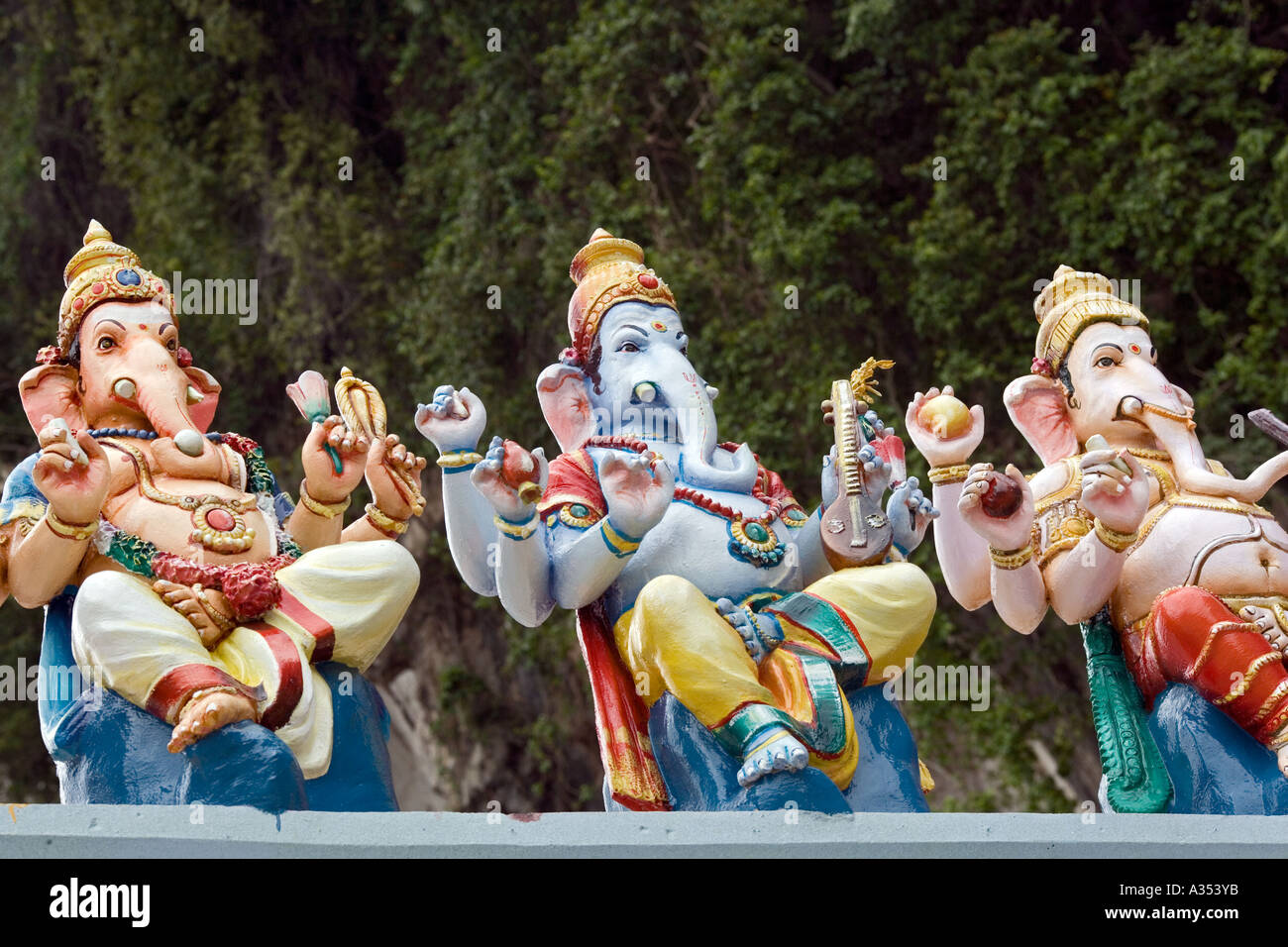 Hindu idols at Batu Caves, Malaysia Stock Photo - Alamy