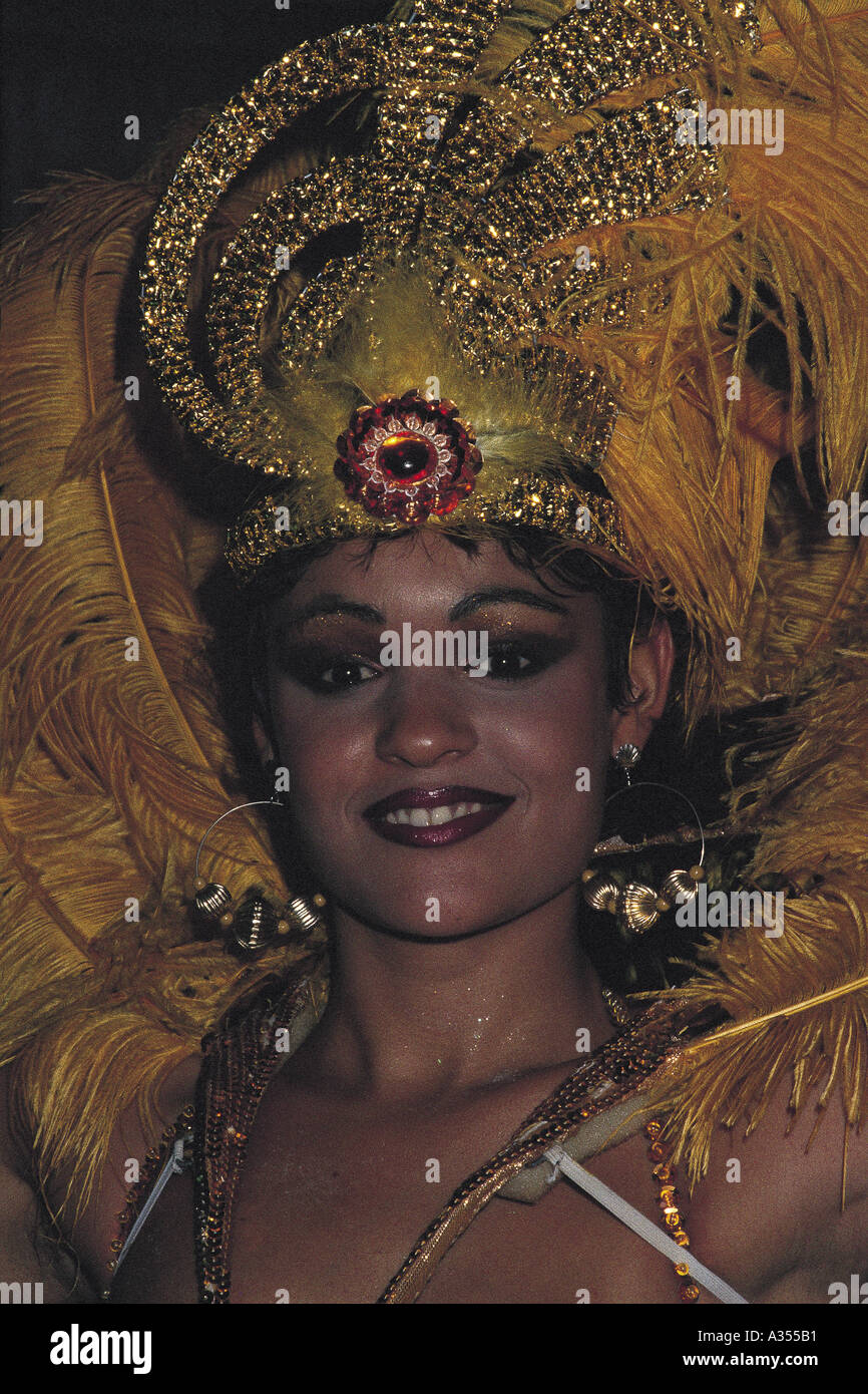 Rio de janeiro carnival close up hi-res stock photography and images ...