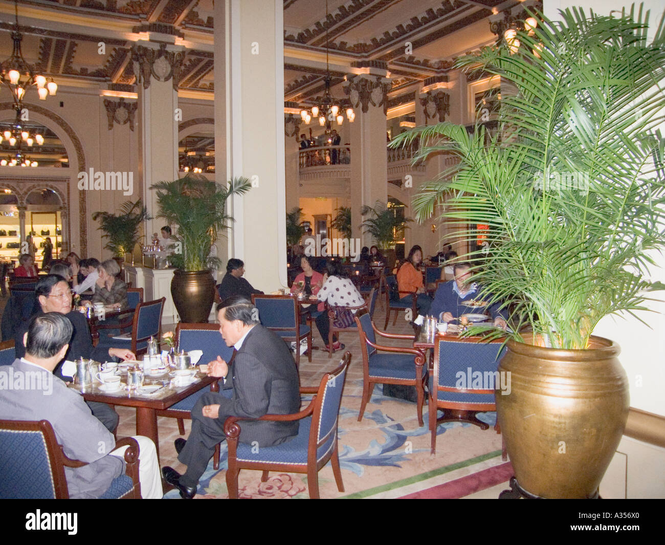 People Dining Inside Peninsula Hotel Kowloon Hong Kong China Stock Photo - Alamy