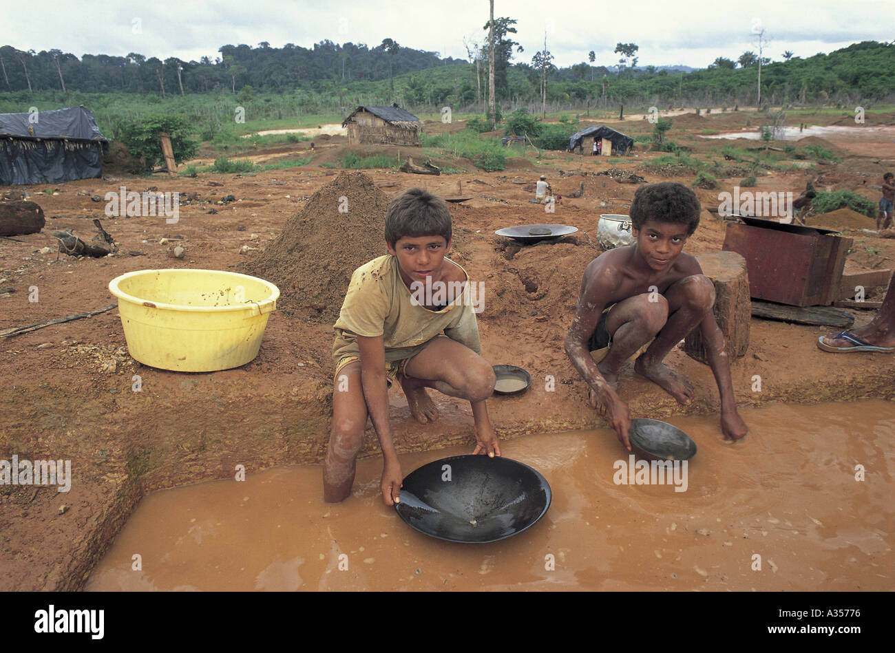 Brazil gold mine hi-res stock photography and images - Alamy