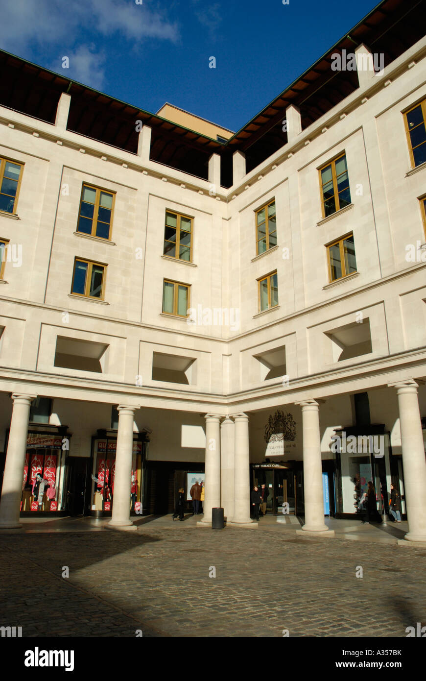 Royal Opera House entrance and adjacent shopping arcade in Covent ...