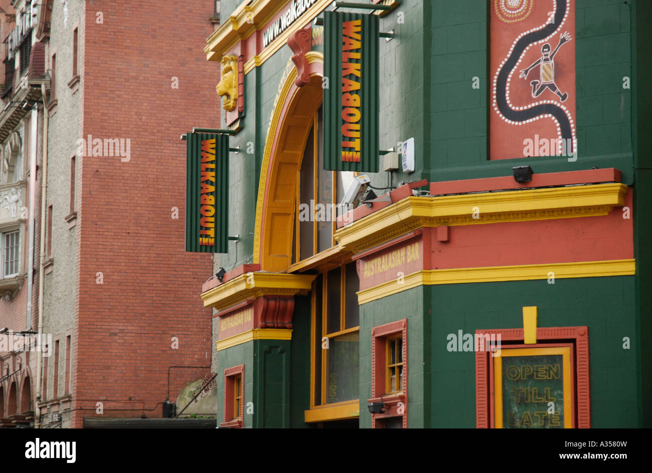 Walkabout pub hi-res stock photography and images - Alamy
