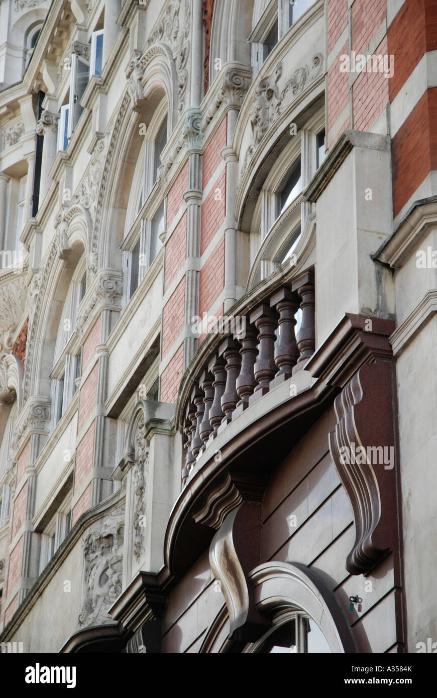 Classical Victorian architecture in Tottenham Court Road London Stock ...