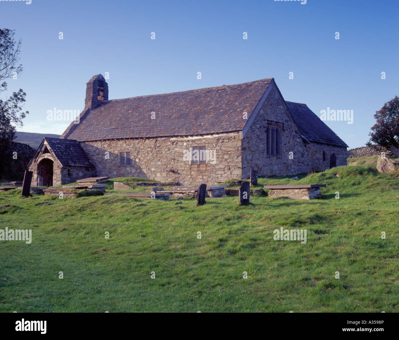Gwynedd wales churchyard church hi-res stock photography and images - Alamy