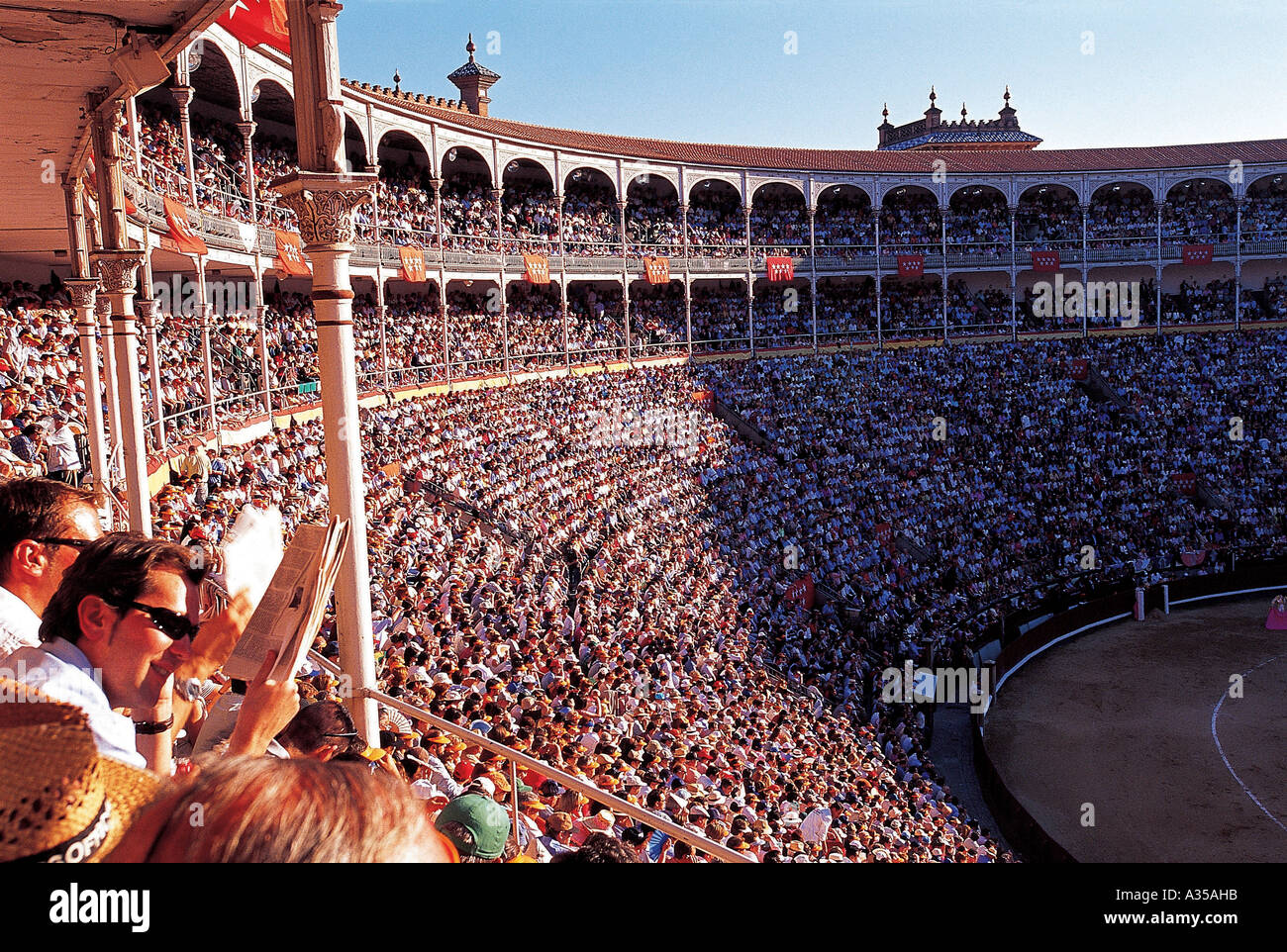 Spectator box hi-res stock photography and images - Alamy