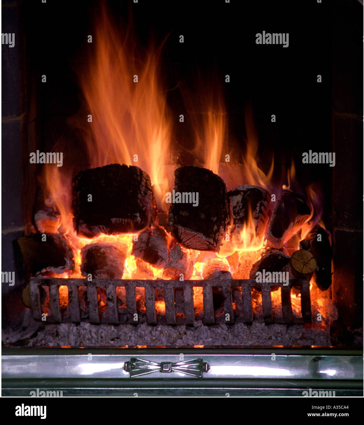 World conflagration hi-res stock photography and images - Alamy