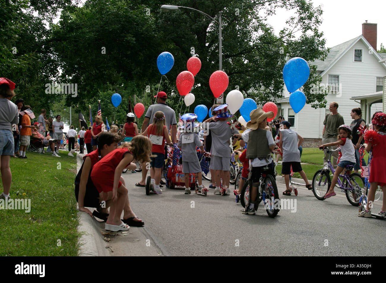 Balloons day parade hi-res stock photography and images - Alamy