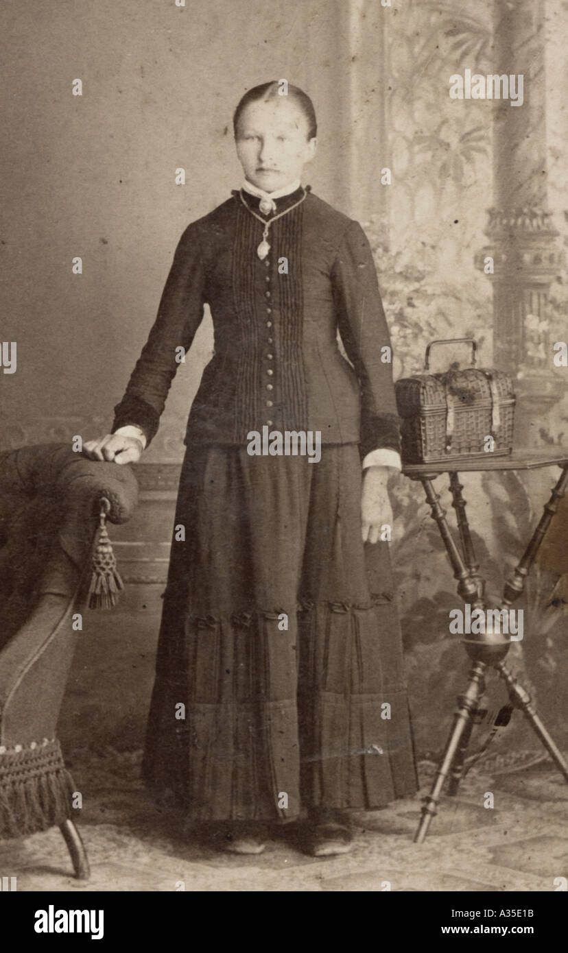 1900 woman hi-res stock photography and images - Alamy