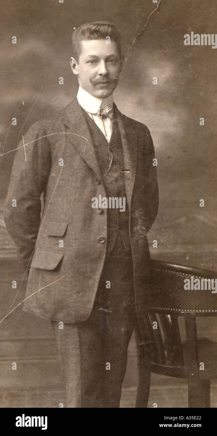 picture of a man in the year 1904 Stock Photo - Alamy