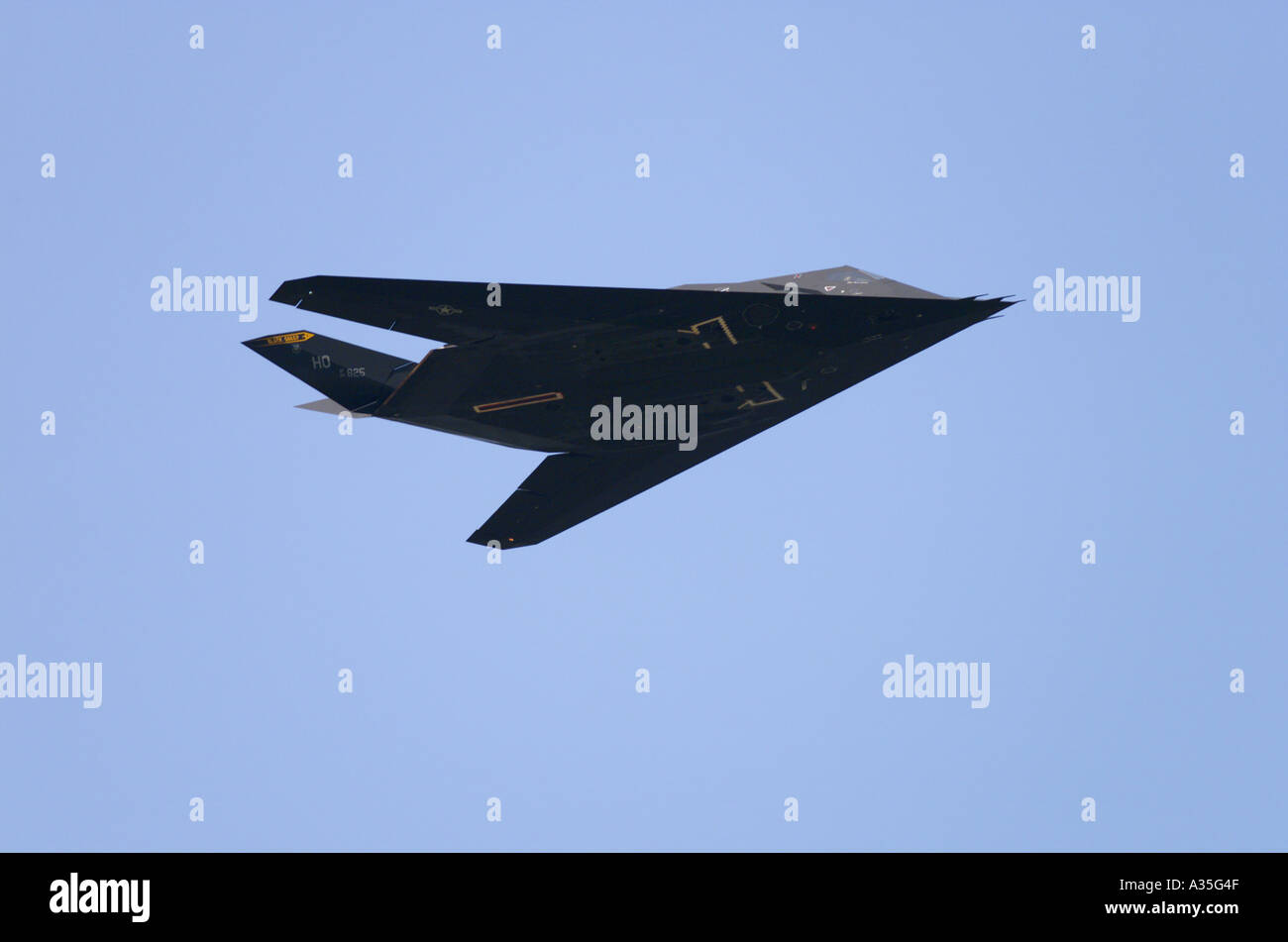 F 117 hi-res stock photography and images - Alamy