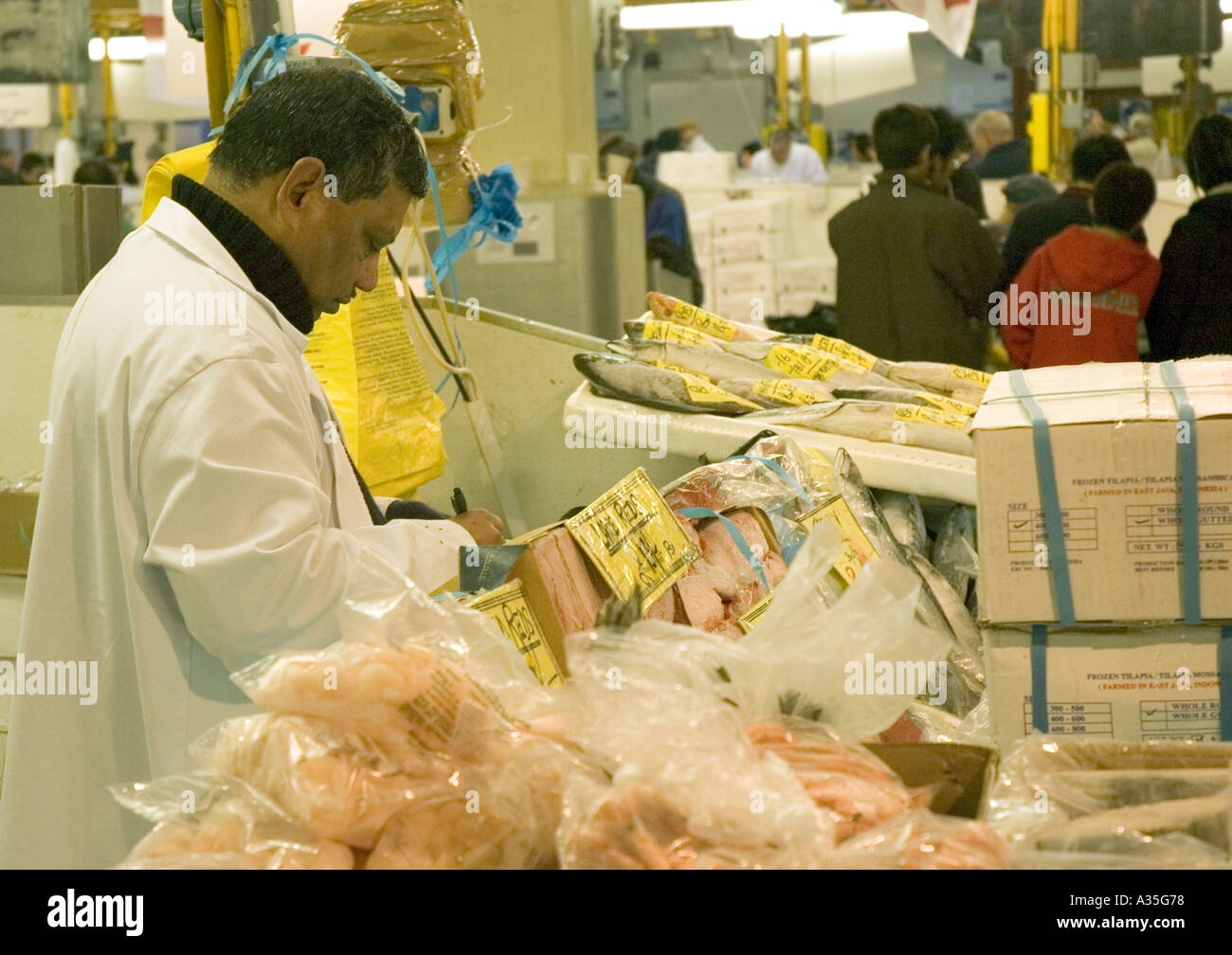 Photo from the Billingsgate Fish Market at Canary Wharf in London Stock ...