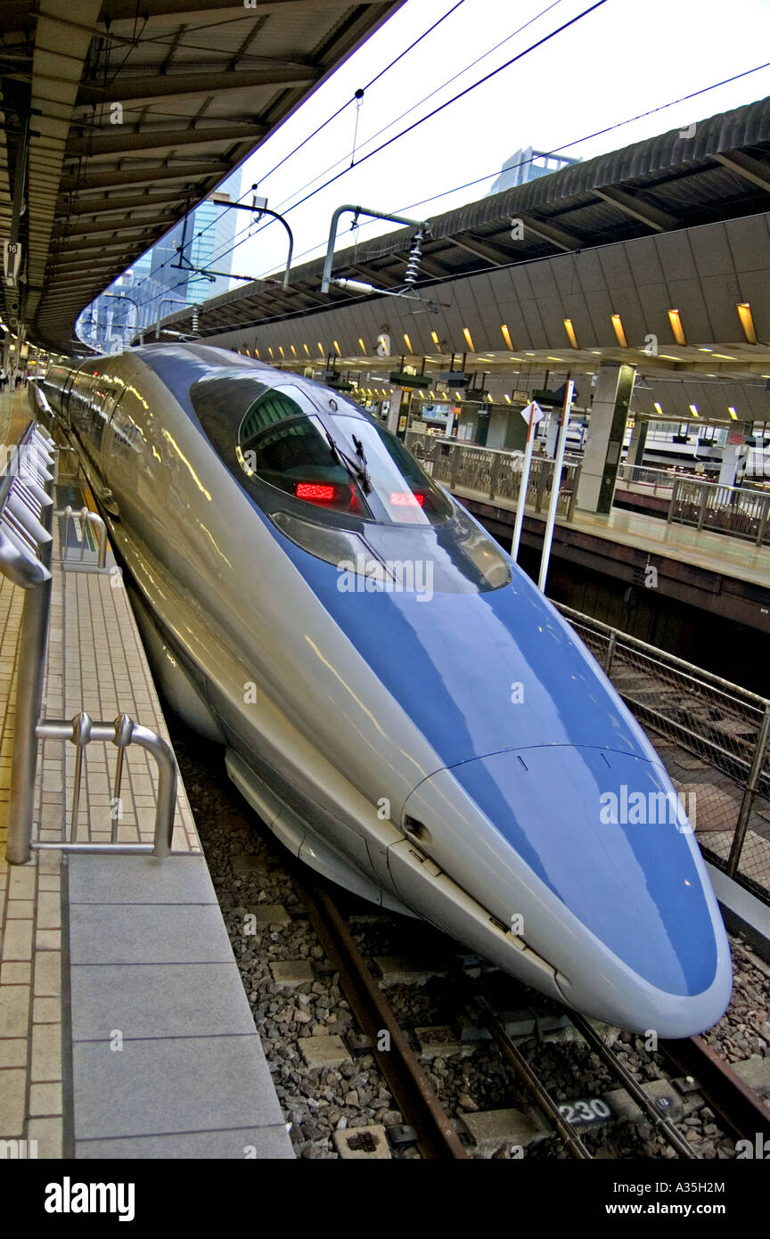 Bullet train Tokyo Japan Stock Photo - Alamy