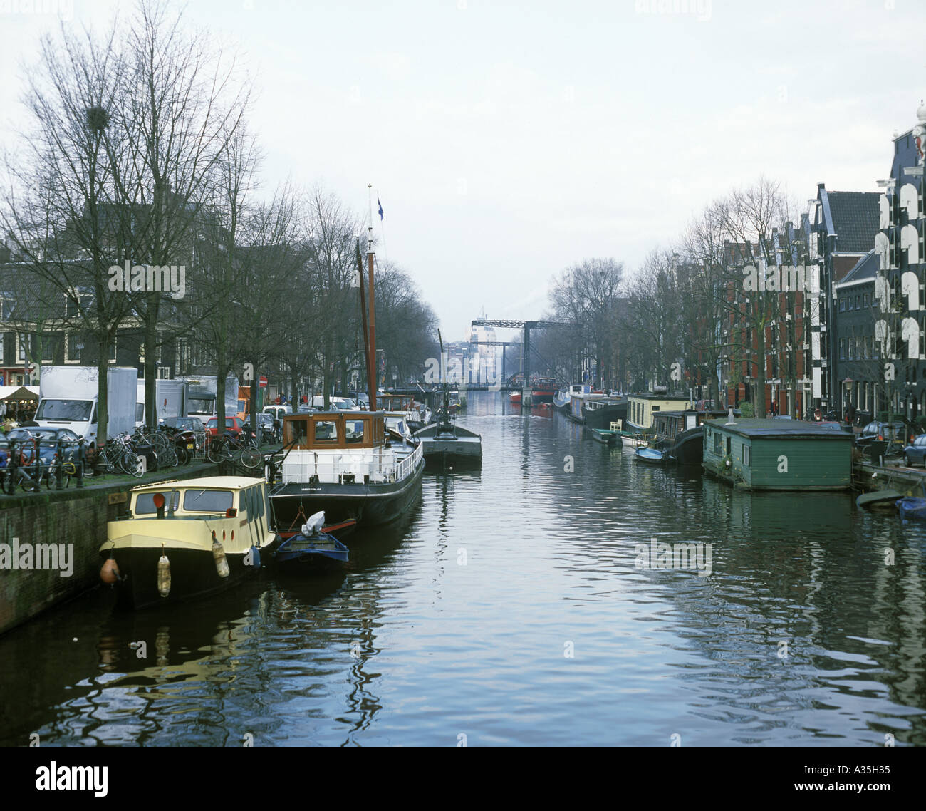 Canal scene in Amsterdam the Netherlands Stock Photo - Alamy