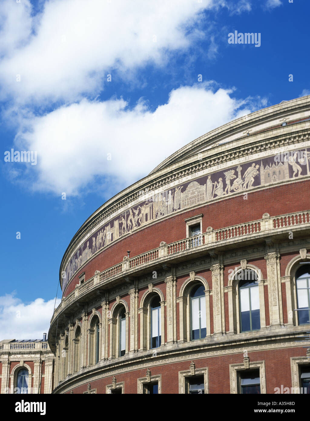 Eric clapton royal albert hall hi-res stock photography and images - Alamy