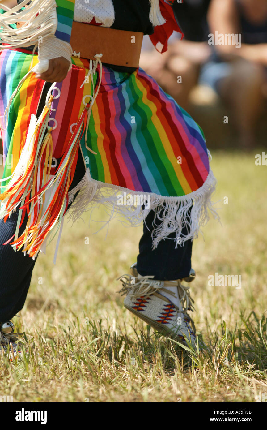 Native American tribal dance demonstration Stock Photo - Alamy