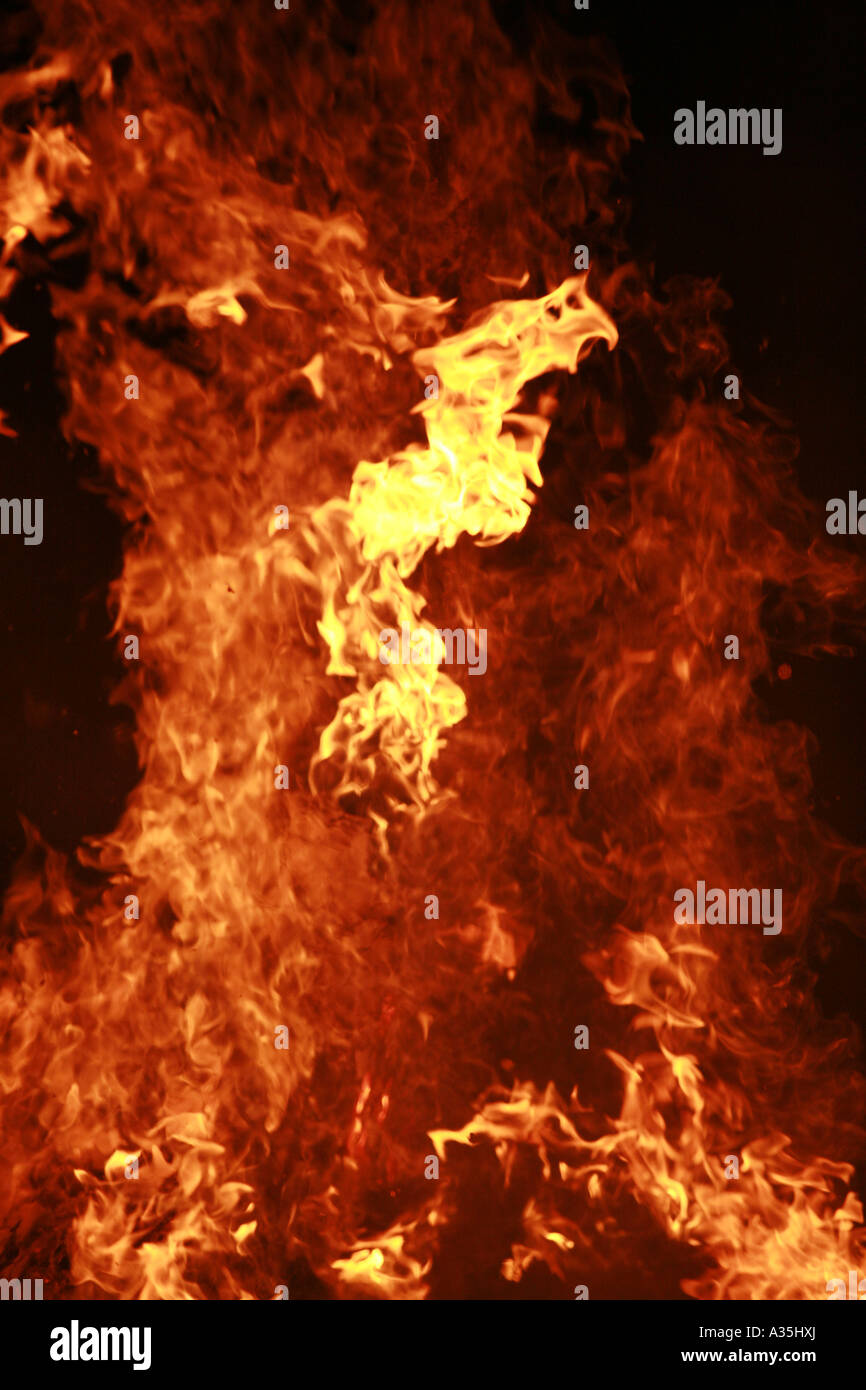 close up of a big wooden fire Stock Photo - Alamy