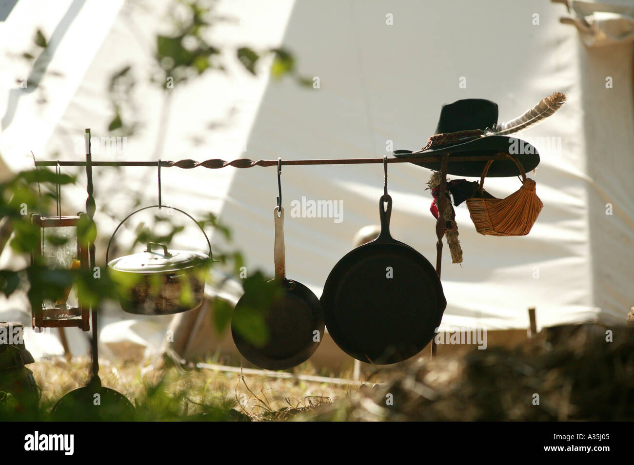 Native american cooking outdoor hi-res stock photography and images - Alamy