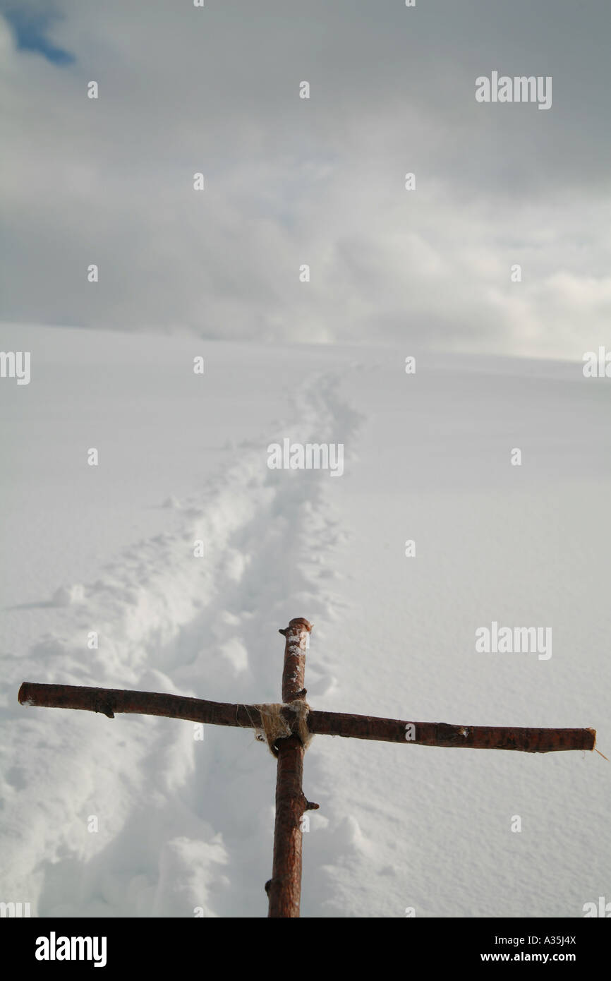 Cross in winterscene Stock Photo - Alamy