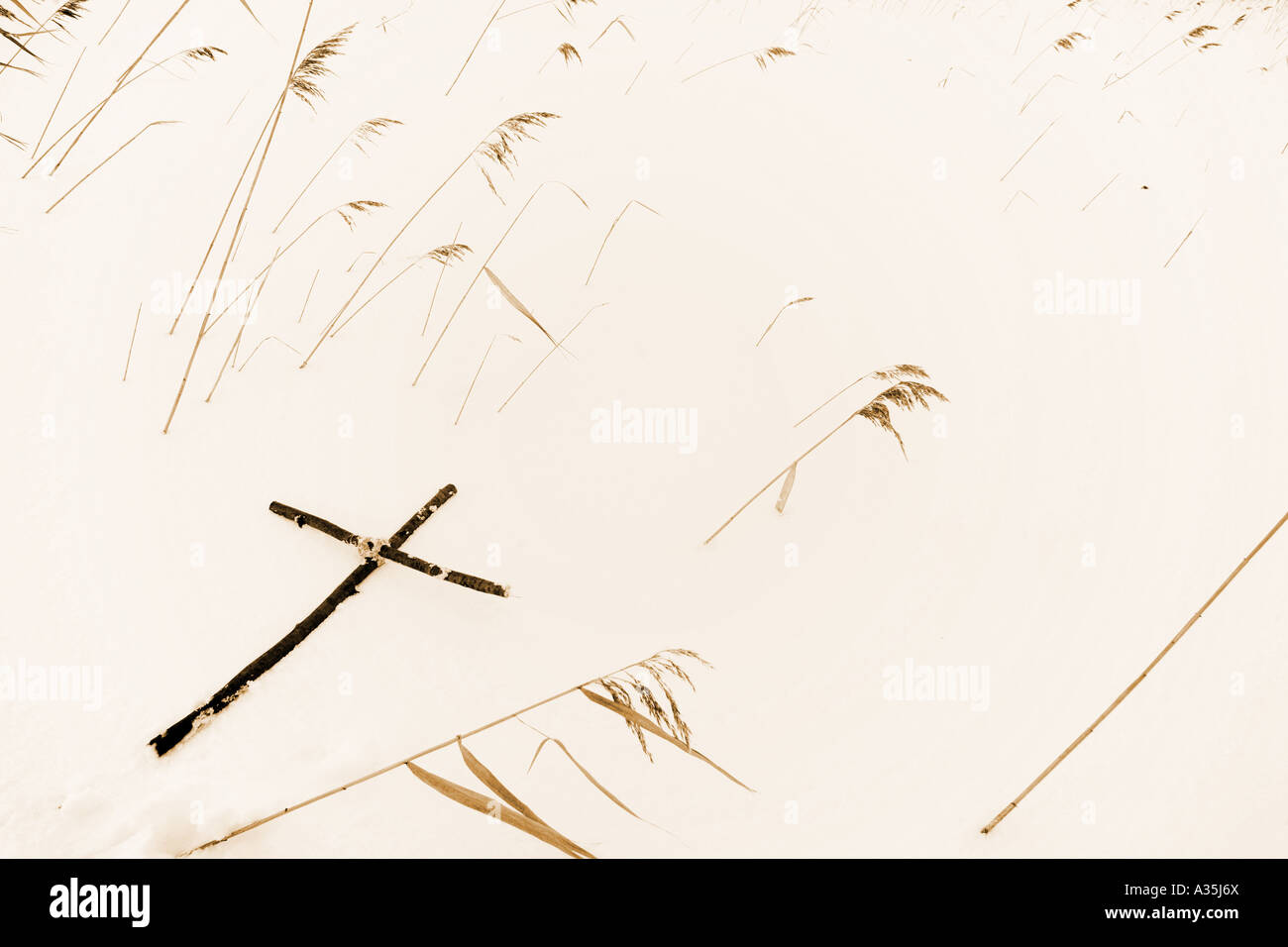 Cross in winterscene Stock Photo - Alamy