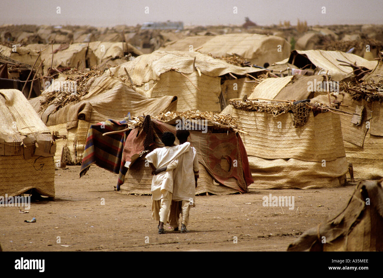 Sudan famine 1985 refugee camp hi-res stock photography and images - Alamy
