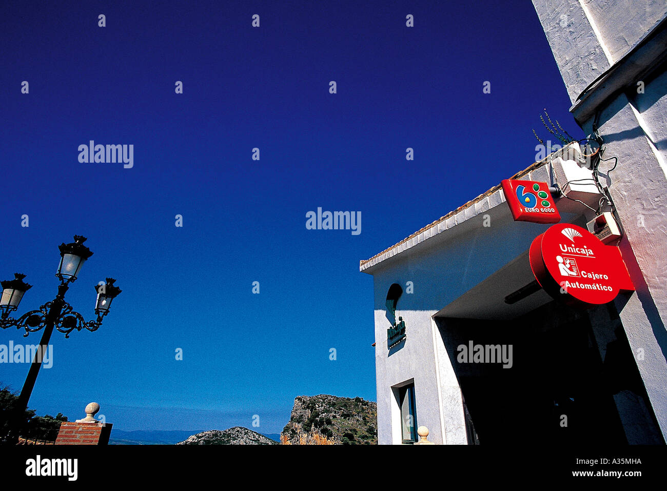 street lamp,street light,sign,day,outdoor,exterior Stock Photo - Alamy