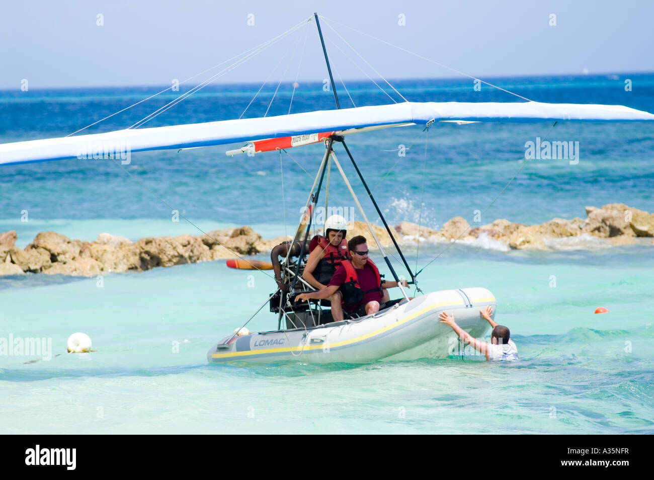 Flying with a motor hi-res stock photography and images - Alamy