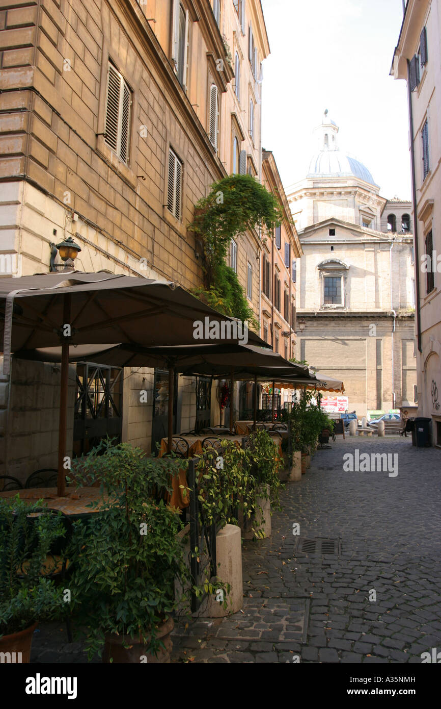 Street architecture roman restaurant hi-res stock photography and ...