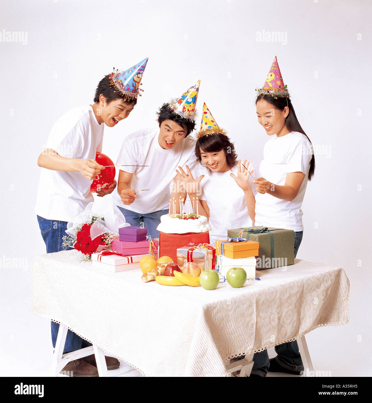 High school party girls hi-res stock photography and images - Alamy