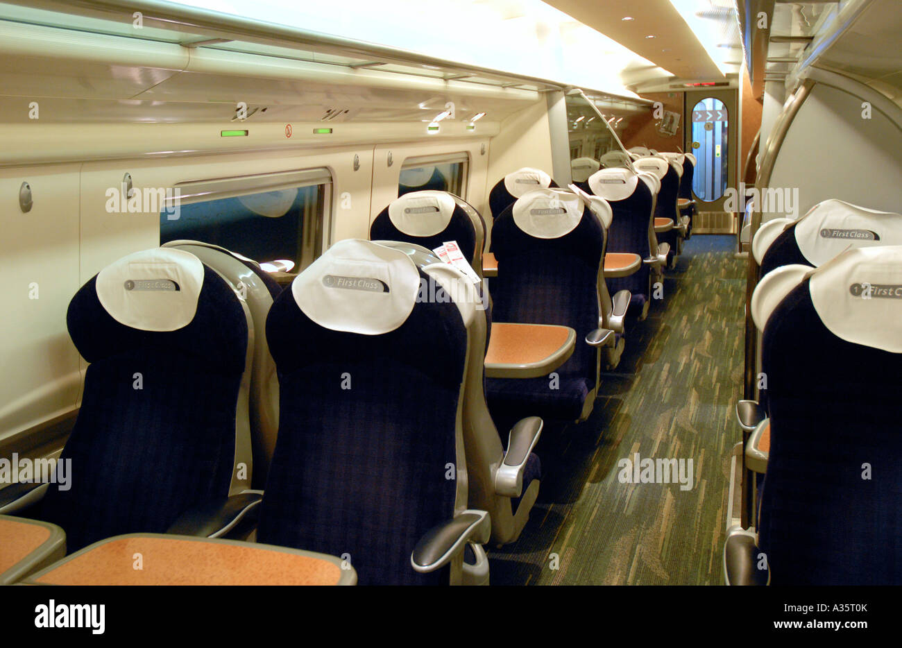 Interior of a First Class carriage on a Virgin Pendolino Train from ...