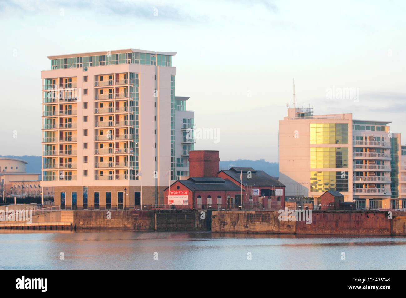 Modern waterfront apartment buildings overlooking Cardiff Bay South ...