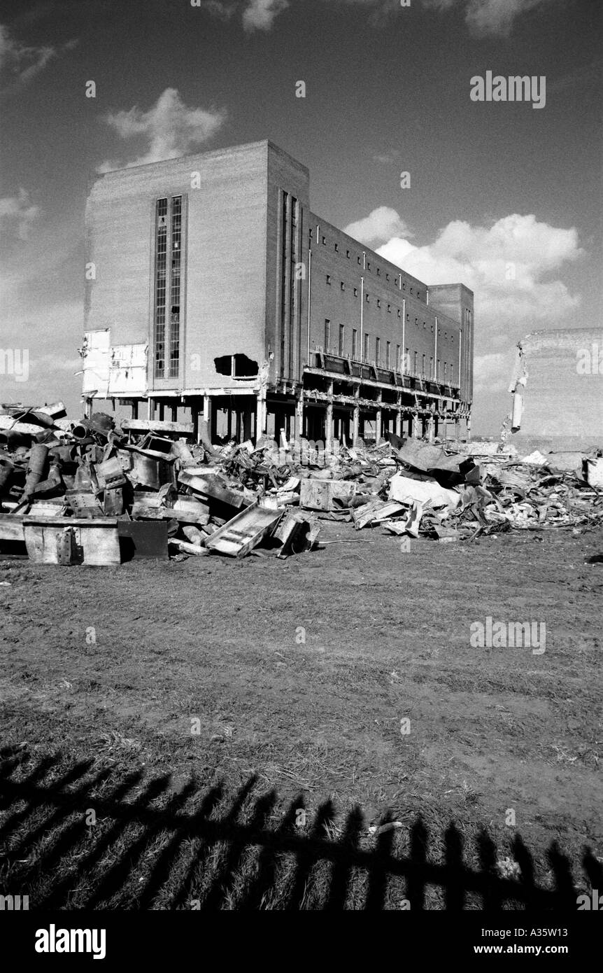 Building ready for demolition Black and White Stock Photos & Images - Alamy