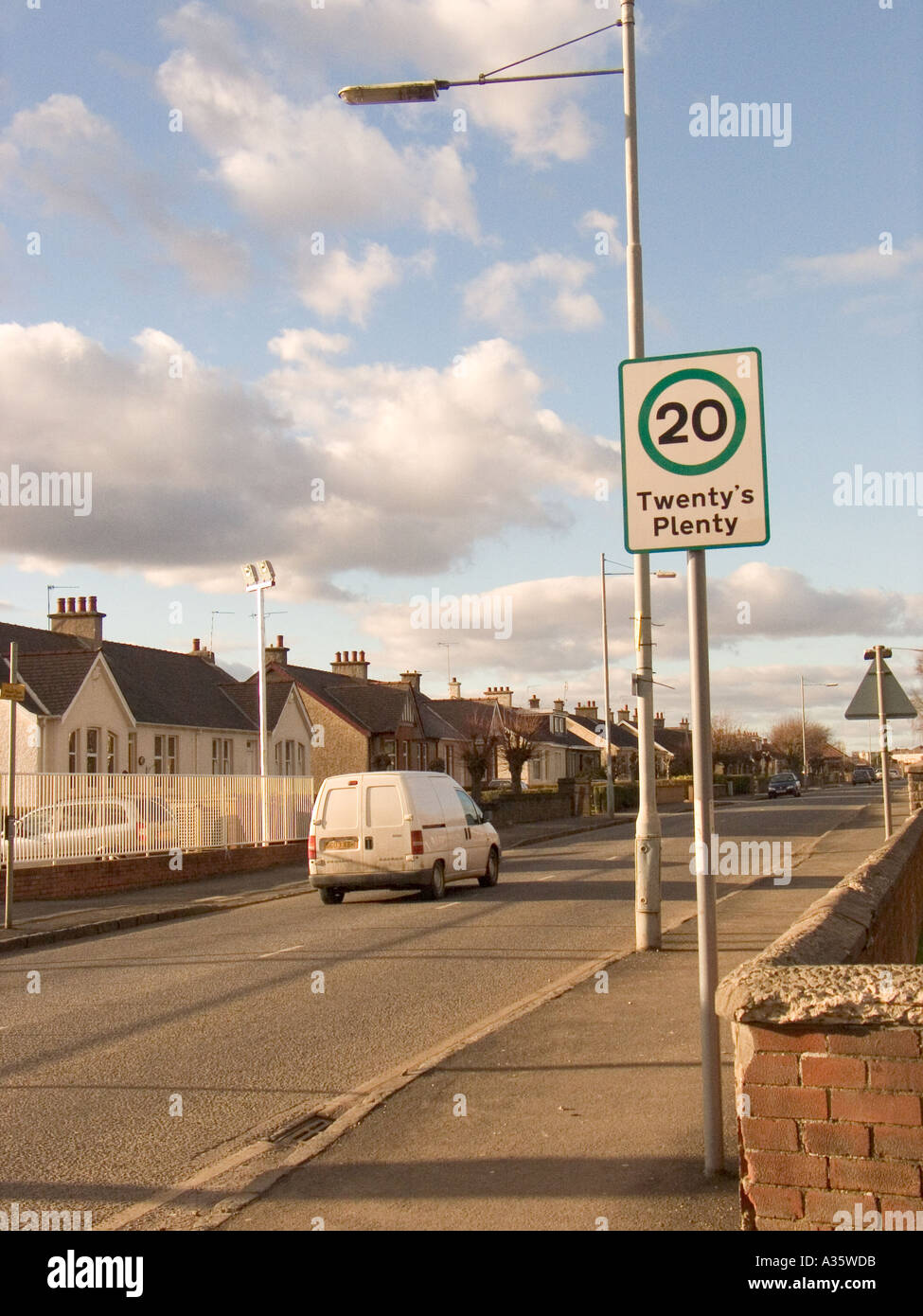 Twenty s plenty Speed limit 20 mph sign in Motherwell Scotland UK Stock ...