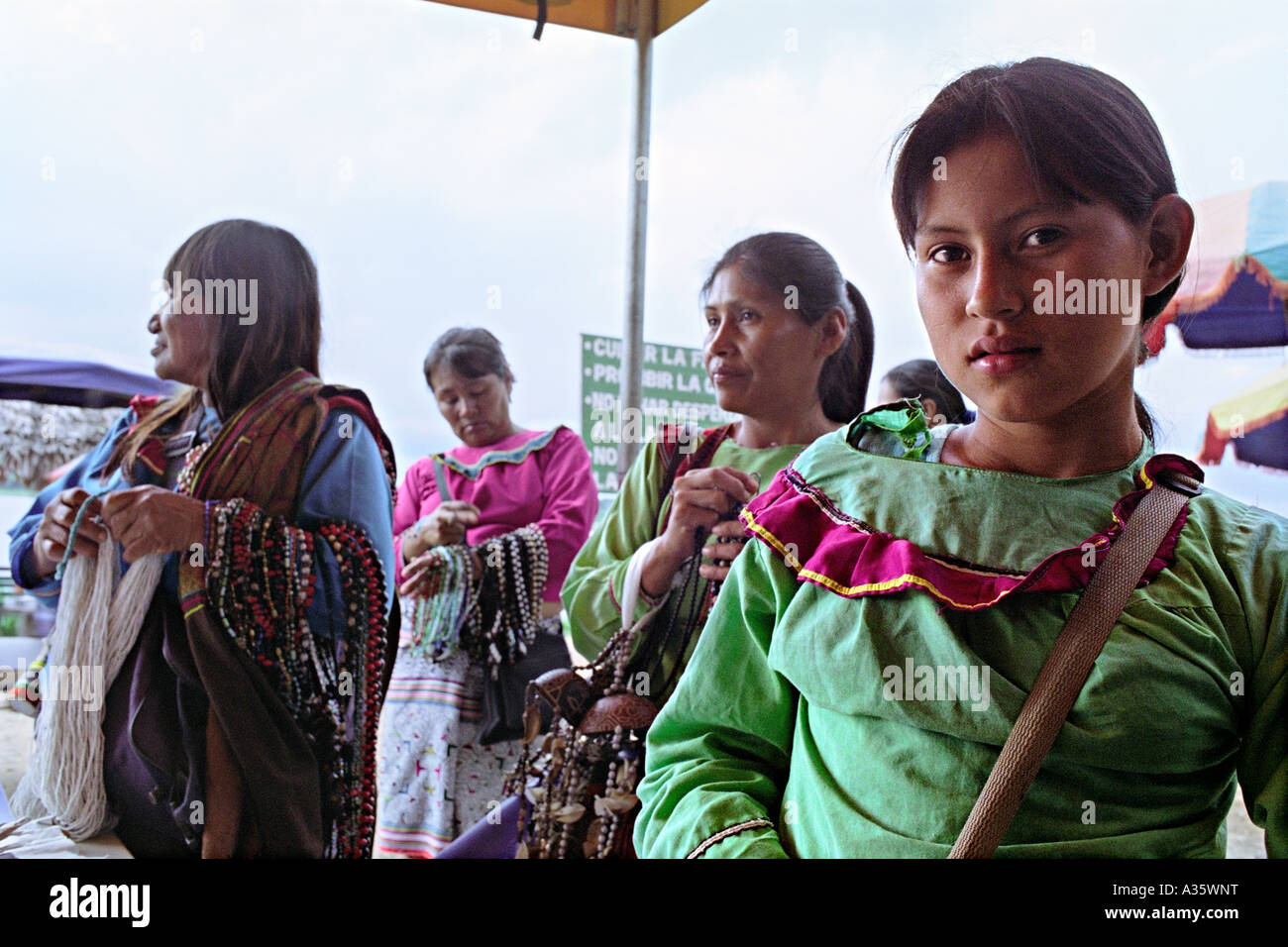 Shipibo hi-res stock photography and images - Alamy