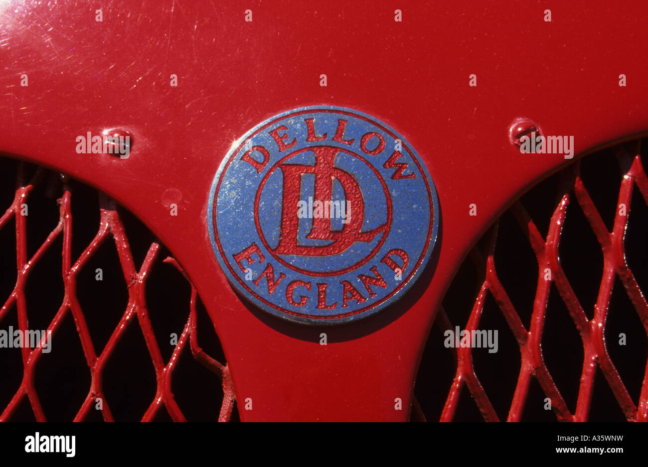 Dellow car badge. English car manufacturer 1949 to 1959 Stock Photo - Alamy