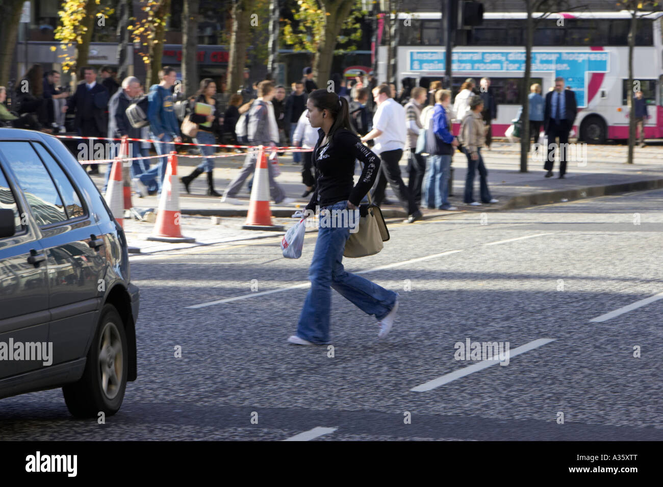 Jaywalking hi-res stock photography and images - Alamy