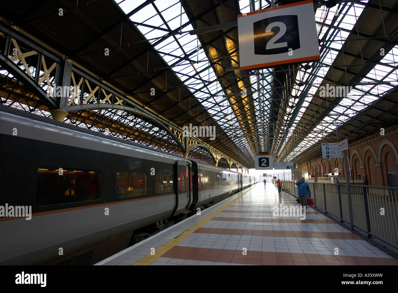 enterprise northern ireland railways train parked at platform 2 at ...
